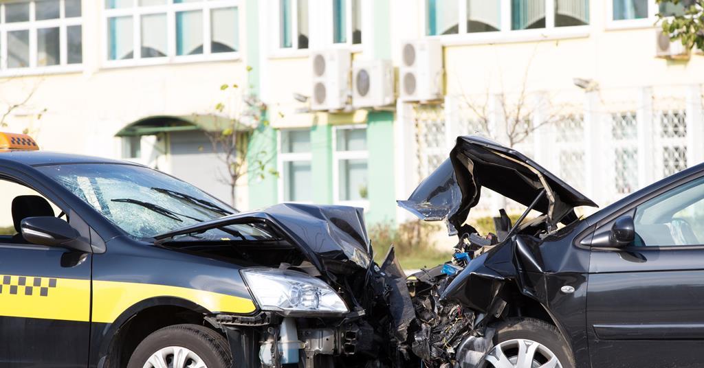 Taxi driver pays £12,500 in damages after staged three vehicle crash ...